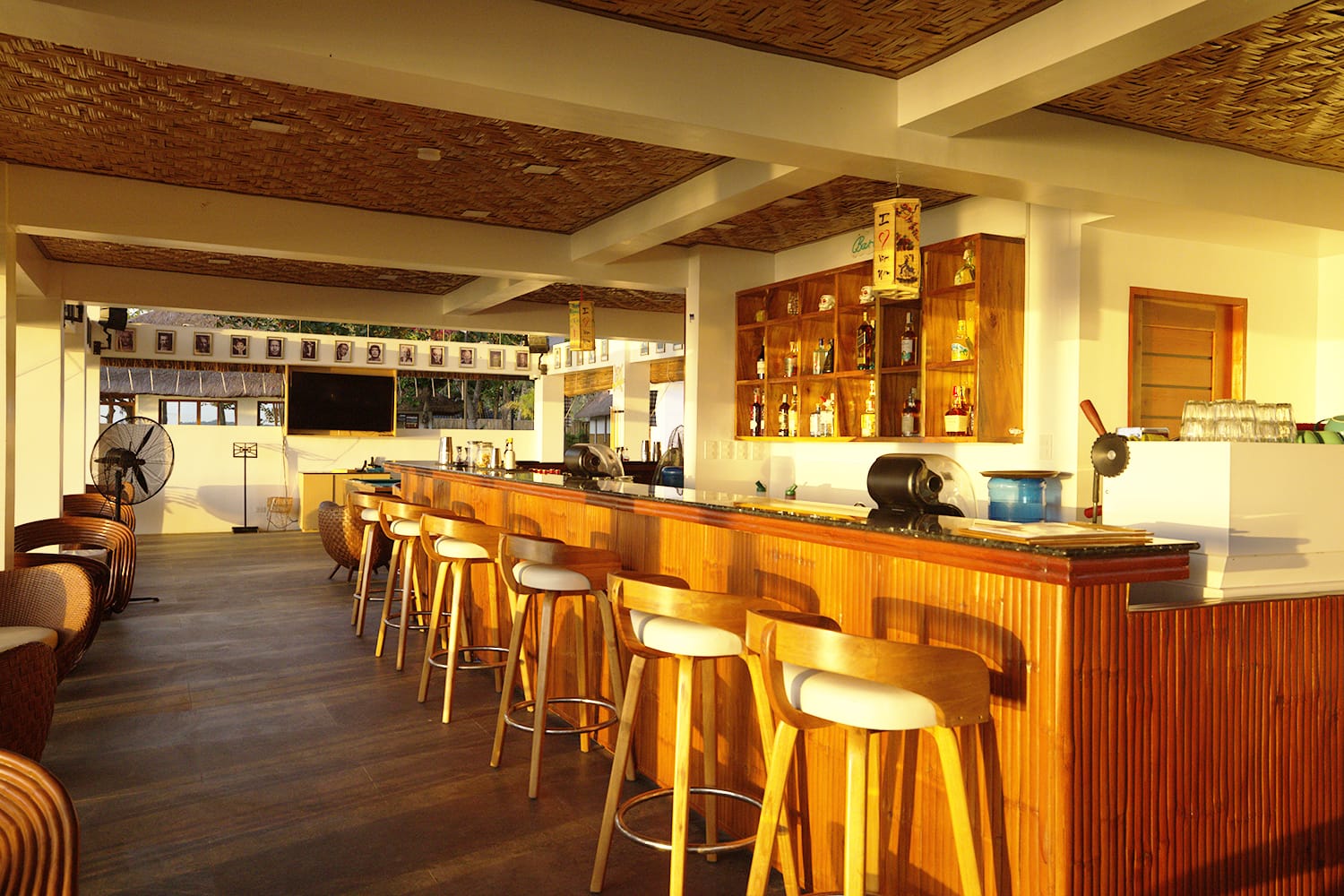 Bar Berlin | Casa Verde Cliff Resort and Spa